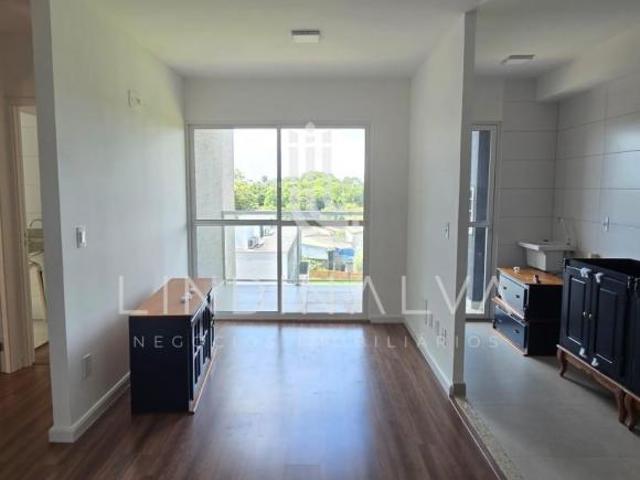 Apartamento no Royal Legacy, com suíte, quarto e sacada gourmet semimobiliado Vila Yolanda