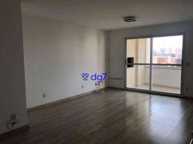 Apartamento no São Francisco com 3 dormitórios e 2 vagas, 135 m²!