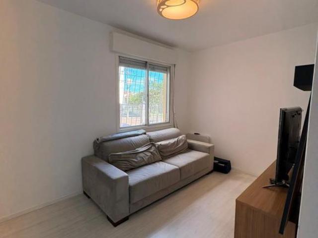 Apartamento no São Sebastião de 1 dormitório e vaga SEMI MOBILIADO
