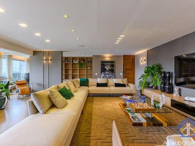 Apartamento no Sagitarius Residencial Resort com 280 m² e 4 quartos à venda em Águas Claras
