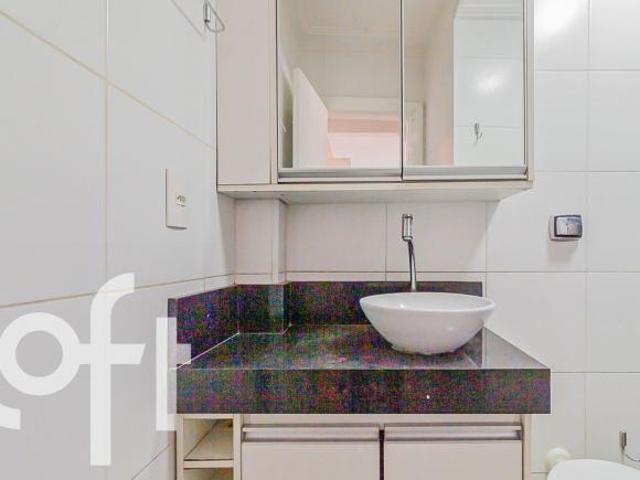 Apartamento no Sé em São Paulo SP código 5033