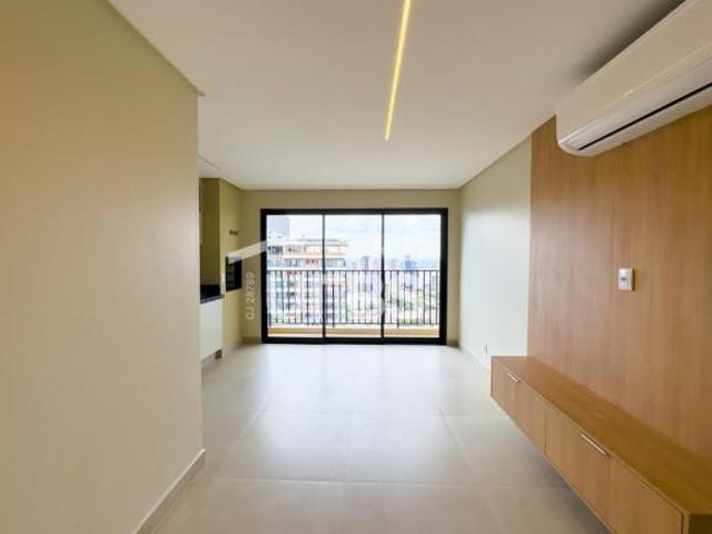Apartamento no Setor Marista 2 Quartos, rico em marcenaria, ar condicionado e iluminação