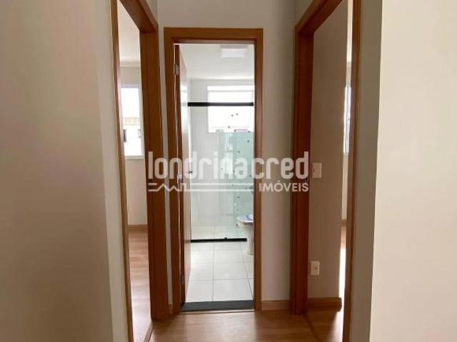 Apartamento no Spazio La Traviata com 2 dormitórios, sala, cozinha, banheiro, 1 vaga de carro e 1 de