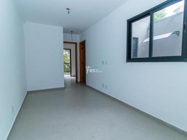 Apartamento nova com elevador localizada no Parque Erasmo Assunção em Santo Andr