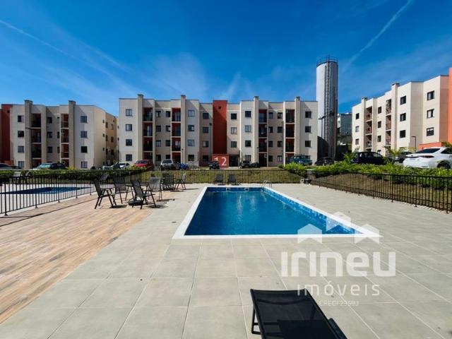 Apartamento novinho com 2 quartos em Condomínio Home Club!