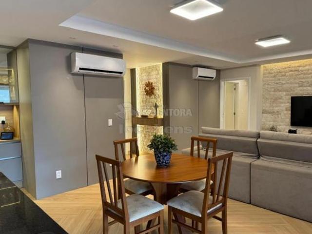 Apartamento novíssimo em edifício recém construído com 03 suítes no Edificio Navarro Home