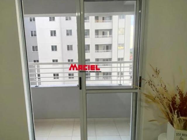 APARTAMENTO NOVÍSSIMO RESID. FLAMBOYANT Sala de estar com sacada 2 dormitórios sendo 1 suíte
