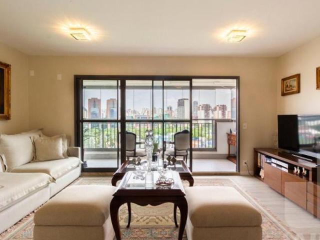 Apartamento novo mobiliado com 02 dormitórios 01 suíte 02 vagas na Barra Funda