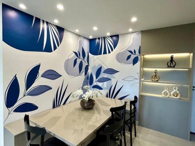 Apartamento Novo Mobiliado e Decorado, 1 Suíte e 1 Quarto, na Av. Paraná!