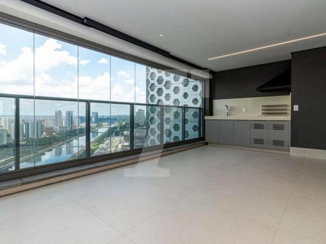 Apartamento novo, moderno e amplo de Alto Padrão