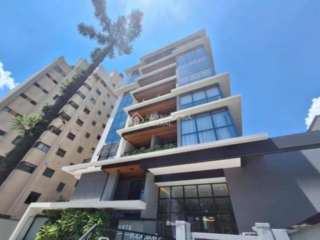 Apartamento Novo no Bairro Água Verde, a poucos metros do Clube Curitibano, 2 suítes e 2 vagas