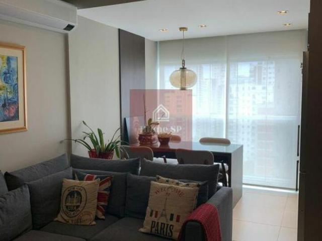 Apartamento novo no bairro do Campo Belo decorado por arquiteta renomada