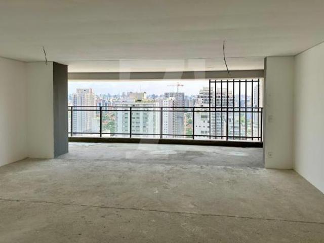 Apartamento Novo no Campo Belo com 154m², 3 suítes e em ótima localização