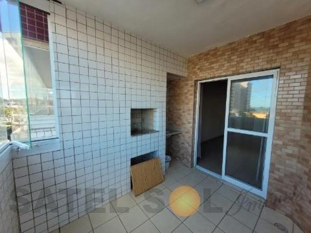 Apartamento novo no Centro com sacada gourmet e lazer completo | R$ 530 mil