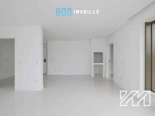 Apartamento novo no Edifício Yachthouse em Balneário Camboriú