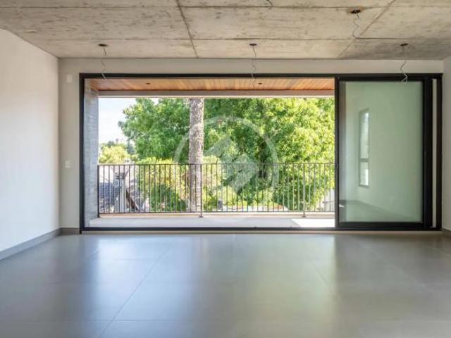 Apartamento novo no Hugo Lange com 3 suítes a poucos passos do Graciosa Country Club