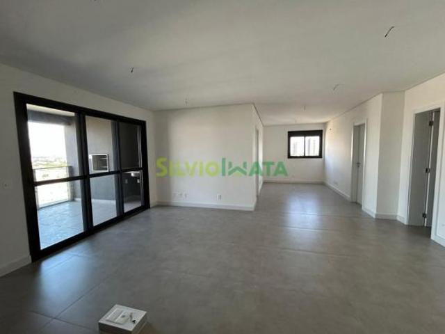 Apartamento Novo no Square Plaenge 2 Suítes | Andar Alto | Zona 07 Maringá