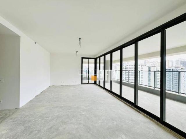 Apartamento novo à venda, com 210m², 3 suítes, varanda gourmet e 3 vagas no Balkon Campo Belo SP