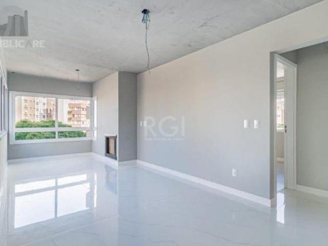 Apartamento novo a venda com 2 suites, bairro Petrópolis