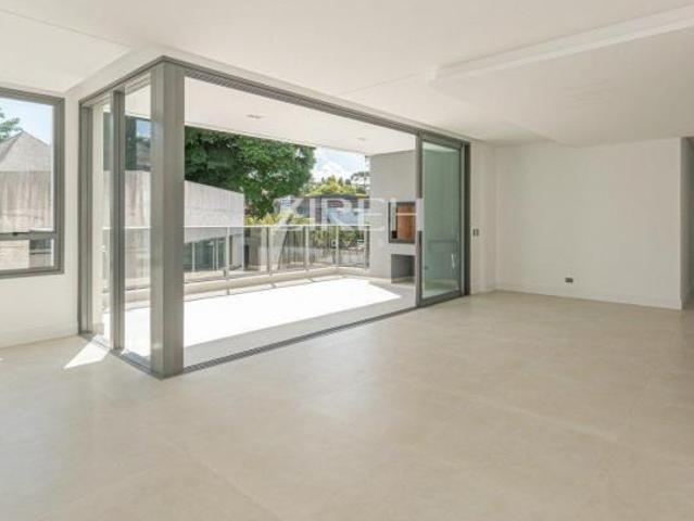 APARTAMENTO NOVO À VENDA COM 3 SUÍTES PRÓXIMO AO PÁTIO BATEL