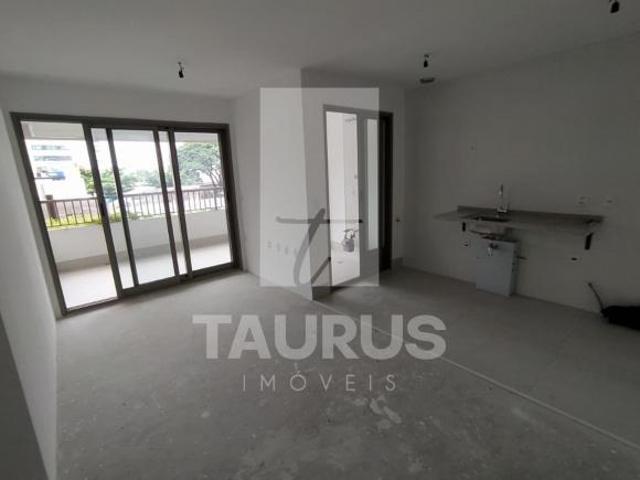 Apartamento novo a venda em Moema Pássaros de Alto Padrão. 2 suítes, varanda gourmet, 1 vaga, 80m²