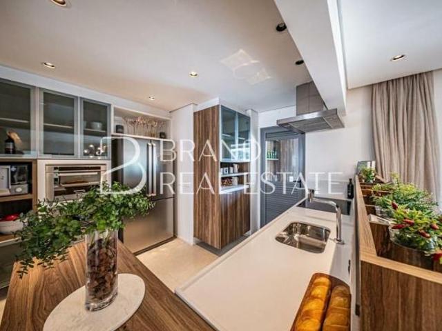 Apartamento novo á venda em Perdizes, nunca habitado, 147m², 3 suítes e 2 vagas, portaria 24 horas
