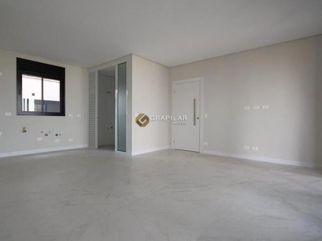Apartamento novo à venda no bairro Água Verde, Cur