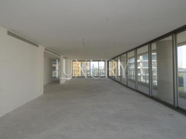 Apartamento novo à venda no Ibirapuera com 4 Suítes e 630m²