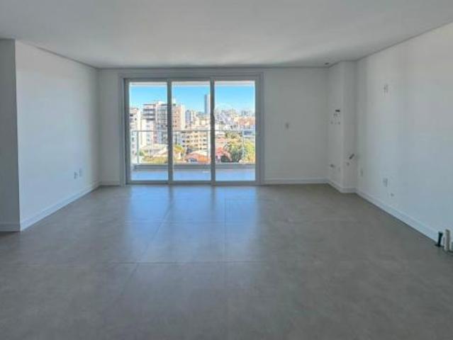 Apartamento novo à venda no pio X