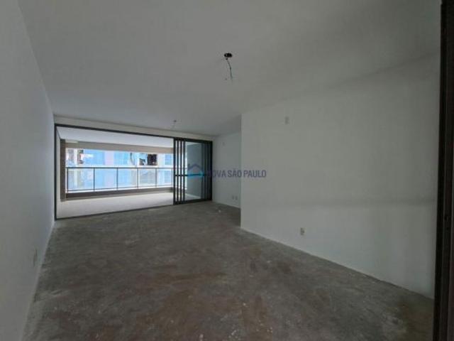 Apartamento novo à venda na Vila Clementino com 3 suítes e 2 vagas de garagem