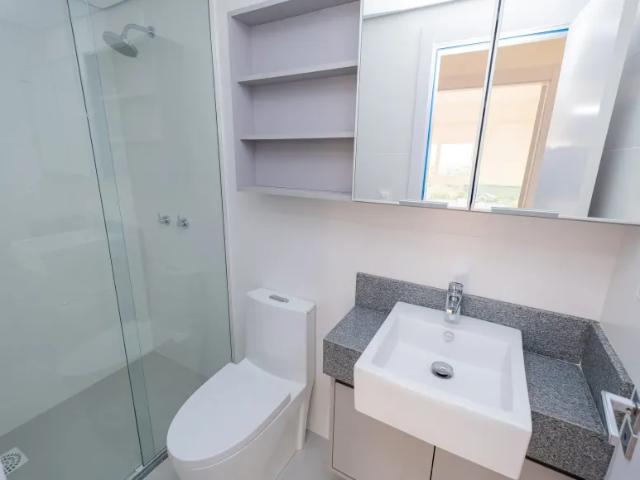Apartamento novo à venda nas Três Vendas, Pelotas – 62 m², 2 quartos, suíte, sacada com churrasquei