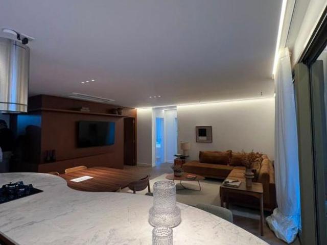 Apartamento NOVO alto padrão 3q. 01 suite MOBILIADO Agua Verde