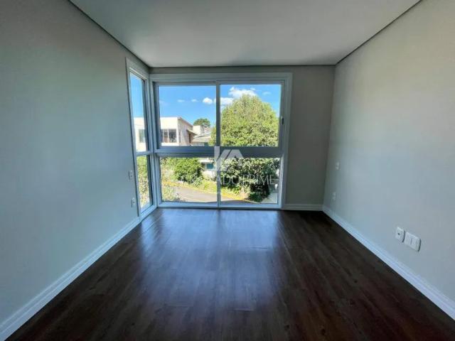 Apartamento novo ao lado do centro de gramado