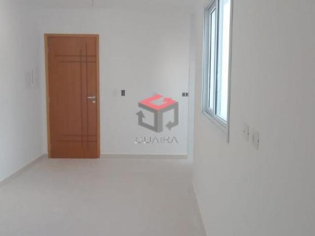 Apartamento novo com 45m² sem elevador, localizado no Jardim Teles de Menezes em Santo André SP