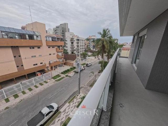 Apartamento NOVO com 03 suítes em Caiobá!