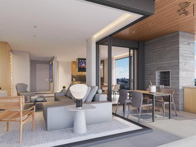 Apartamento NOVO com 177m² privativos, 3 Suítes, 3 Vagas, Bairro Bigorrilho