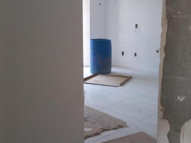 APARTAMENTO NOVO COM 1 DORMITÓRIO NO PEREQUE AÇÚ