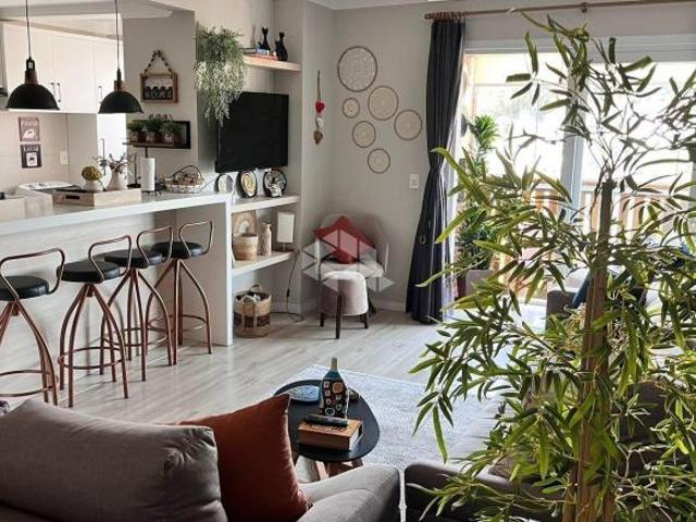 Apartamento novo, com 1 dormitórios e sacada, 64m² no centro de Canela