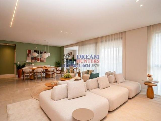 Apartamento NOVO com 200m² privativos, 3 Suítes, 3 Vagas, no Bairro Juvevê