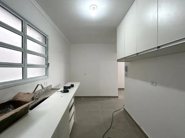 Apartamento novo com 2 dormitórios e quintal sem vaga