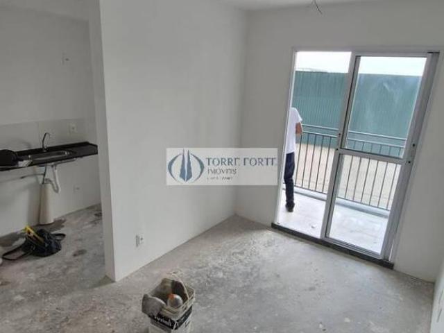 Apartamento Novo com 2 Dormitórios, Suíte e 1 Vaga na Vila Maria