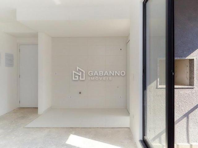 Apartamento novo com 2 dormitórios, sacada com chu