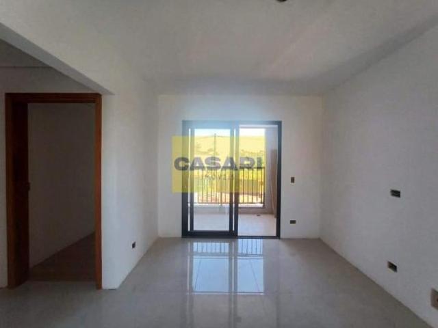 Apartamento novo com 2 dormitórios sendo 1 suíte, oferece 2 garagens, elevador e varanda gourmet em