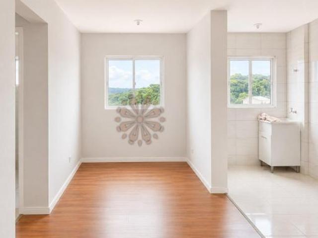 Apartamento Novo com 2 Quartos e Elevador