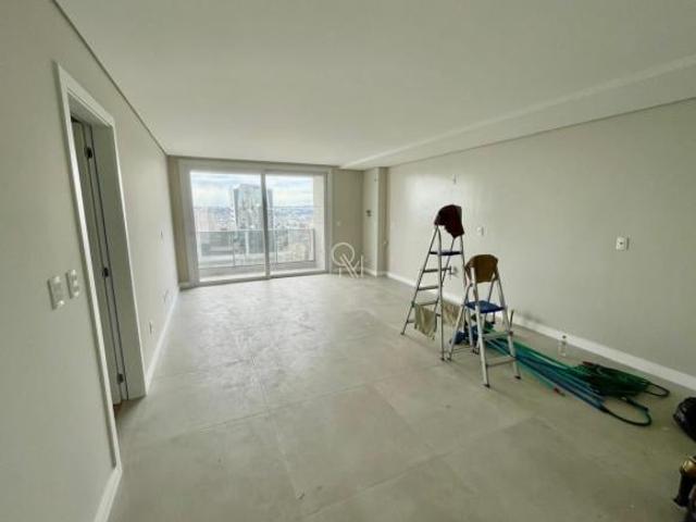 Apartamento novo com 2 quartos no São Pelegrino