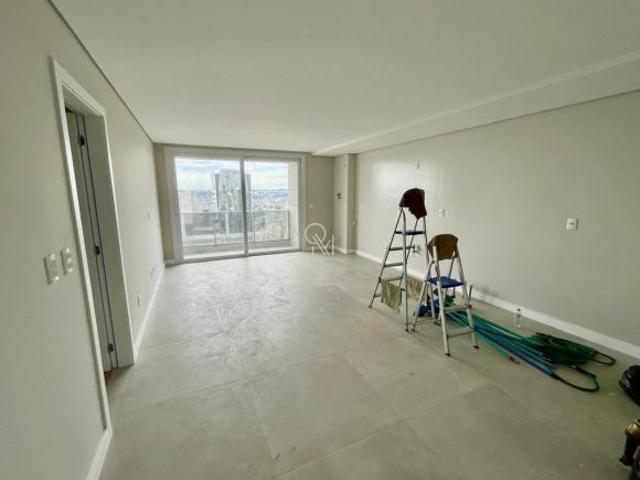 Apartamento novo com 2 quartos no São Pelegrino