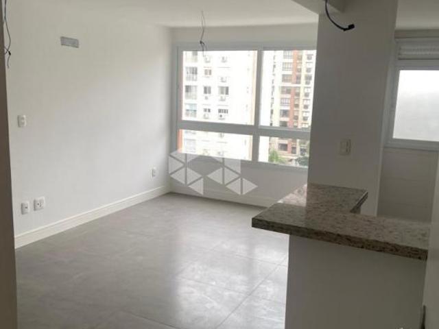 Apartamento novo com 2 suítes e 2 vagas de garagem próximo ao Iguatemi