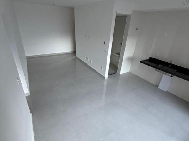 APARTAMENTO NOVO COM 2 SUÍTES NAS TONINHAS