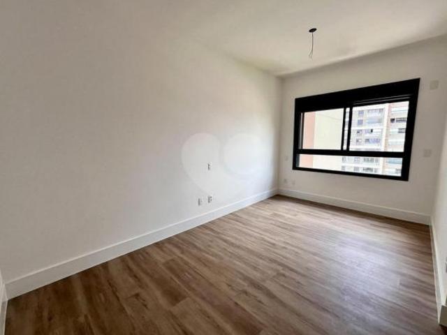 Apartamento novo com 2 suítes no Atmosphera