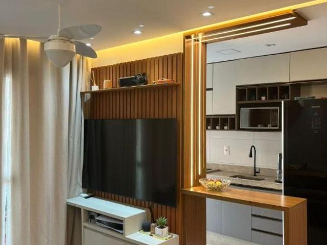 Apartamento NOVO com 3 dormitórios à venda, com armários planejados